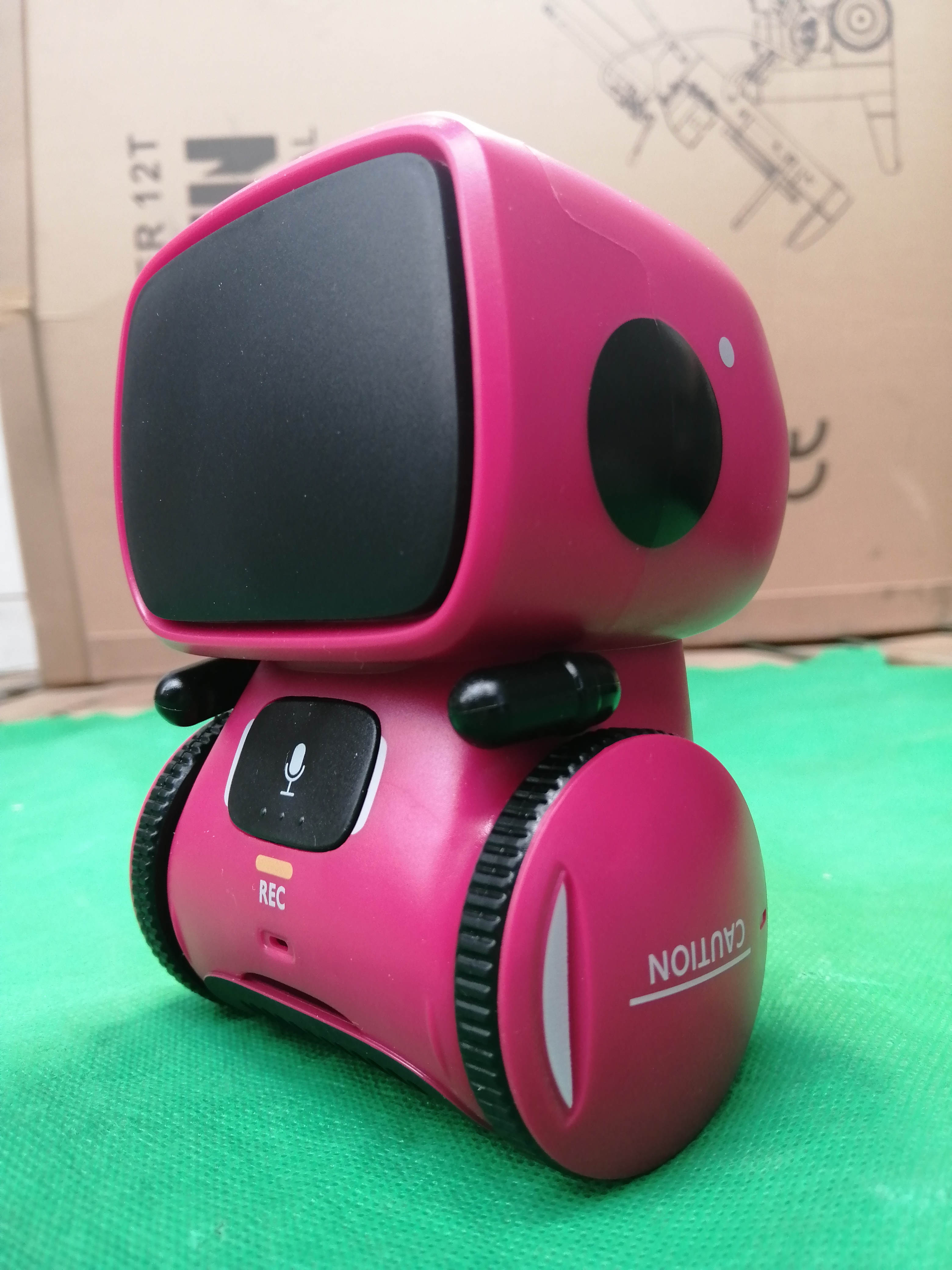 T1205 Precioso Robot Interactivo Control Por Voz – Grupo Empresarial ...
